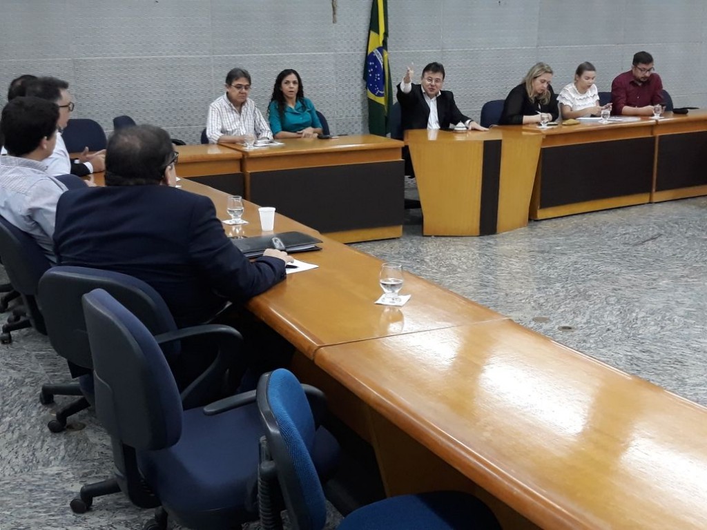 Presidente do CRC/CE, Robinson de Castro, discute os desafios da classe ...